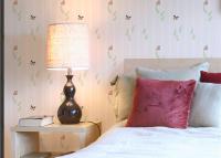 China Non Woven Eco Friendly Kids Bedroom Wallpaper Butterfly and Green Plants Pattern for sale