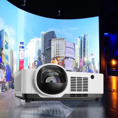 China Immersive Projection LCD Short Throw Projector 6000 Lumen With Remote Control for sale