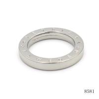 China Zinc Alloy 20mm Flat Square Metal O Ring with Engraved Logo for Handbags for sale