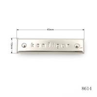 China Custom Engraved Metal Logo Tag for Handbag Zinc Alloy Name Plate 100000 Cycles Mold for sale