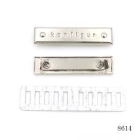 China Custom Engraved Metal Logo Tag for Handbag Zinc Alloy Name Plate 100000 Cycles Mold for sale