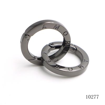 China 26.5mm Flat Spring O Ring Gunmetal Carabiner with Custom Engraving for sale
