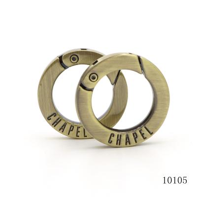China Flat Antique Brass Carabiner 30mm O Ring Keychain With Push Gate for sale