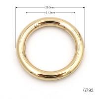 China Zinc Alloy Metal O Ring 21mm Handbag Hardware Anti Fade Round Circle Buckle Connector for sale