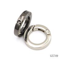 China 17mm Metal Spring O Ring Open Gate Round Carabiner Clasp Flat for sale