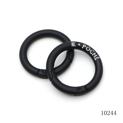 China 26mm Round Carabiner Clip Black Corrosion Resistant Spring O Ring Keychain Connector for sale