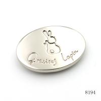 China Custom Engraved Oval Metal Logo Plate 40mm x 28.5mm Shiny Silver Plating for Bags for sale