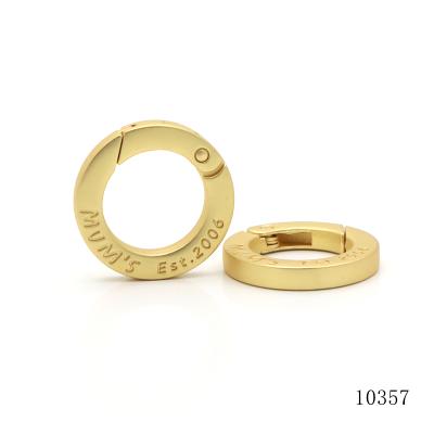 China Luxury Matte Gold Plating Carabiner Metal Spring O Ring 30mm Custom Logo Push Gate Ring for sale
