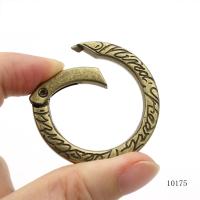 China Antique Brass Vintage Snap Gate O Ring 40mm Custom Debossing Logo for Key Chain for sale