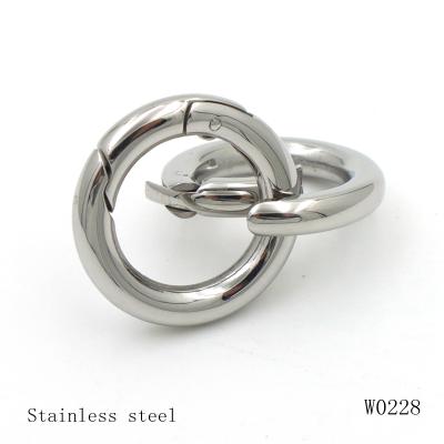 China 304 Stainless Steel Round Carabiner 20mm Spring Open Gate O Ring for Key Ring for sale