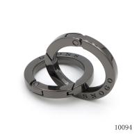 China Custom Engraved Logo Gunmetal Finished Spring O Ring Spring Clasp for Bag Hardware for sale