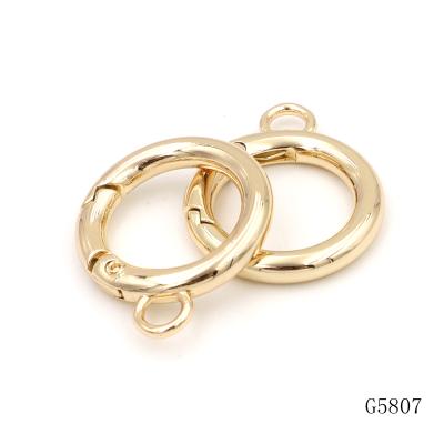China 19mm Zinc Alloy Spring Carabiner Round Circle O Ring Loop Keychain for Bags Accessories for sale