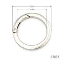 China 50mm Outer 38mm Inner Polished Alloy Large Spring O Ring Clasp for Handbag Hardware for sale