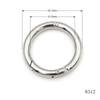 China 42.1x31.5mm Round Metal Spring O Ring Custom Logo Text Zinc Alloy Die Casting for sale