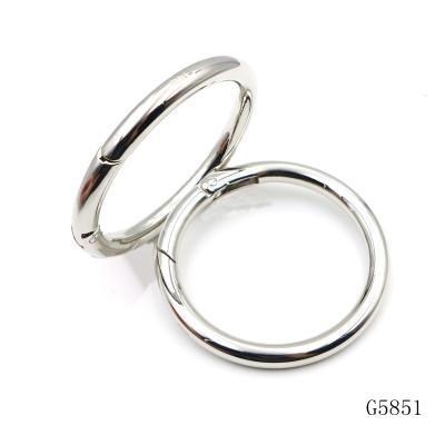 China Custom 56mm Zinc Alloy Spring Ring Carabiner for Handbag Hardware Accessories for sale