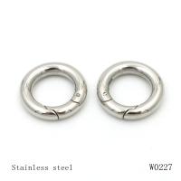 China Stainless Steel Spring O Ring 20mm Custom Logo Laser Clasp Carabiner Round Ring for sale