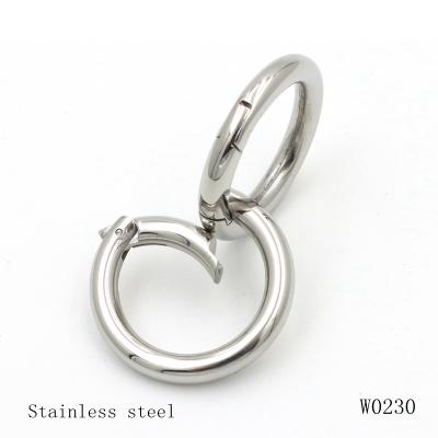 China Stainless Steel Spring Ring 28mm x 20mm Round Wire Snap Clasp for Bags Keychains for sale