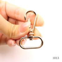China 26mm Gold Swivel Snap Hook 360 Degree Swivel Clasp for Handbag Hardware Accessories for sale