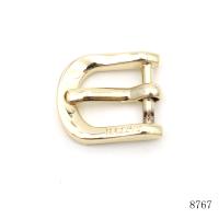 China Manufacturer Die Casting Metal Pin Buckle Light Gold Polished Buckle 15.7mm Custom Logo Shoe Buckle Anti Fade Buckles for sale