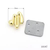 China Golden Polish Custom Shape Metal Logo Zinc Alloy Small Brand  Logo Label  For Handbags Clothing Caps for sale