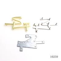 China Custom Interlocking Monogram Letter Logo Plate Zinc Alloy Metal Badge for Luxury Handbag Hardware 500pcs MOQ for sale