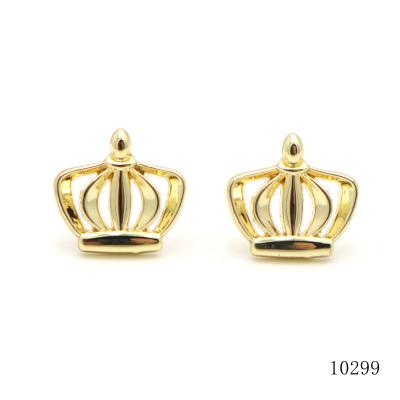China Gold Crown Shape Metal Logo Custom Metal Brand Logo Tag For Leather Handbag Clothing for sale
