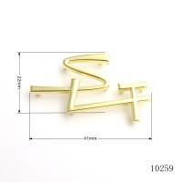 China Custom Interlocking Monogram Letter Logo Plate Zinc Alloy Metal Badge for Luxury Handbag Hardware 500pcs MOQ for sale