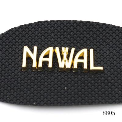 China Custom Metal Separated Letter Logo Bag Accessories Hollow Brand Name Label Zinc Alloy 500 MOQ for sale