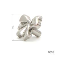 China 3D Mini Bow Engraved Name Plate Eco Friendly Zinc Alloy Metal Logo Tag 11mm for Handbags for sale