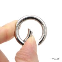 China Stainless Steel Spring Clasp Metal O Ring 1 Inch Round Carabiner Keychain Ring Clip for sale