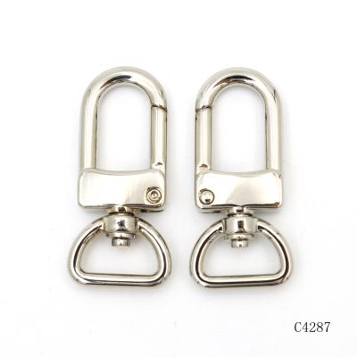 China Manufacturer Wholesale Metal Lobser Snap Hook Key chain Clasp Carabiner Metal Keychain Clip Bag Clasp for sale