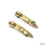 China 39mm High Quality Metal Zipper Puller, Custom Logo Hand Shape Zip Pull Charms, Antique Brass Wholesale Zipper Pullers Manufacturer for Bag Clothing for sale