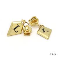 China Custom Gold Plated Diamond Shape Metal Zipper Puller with Enamel Letter Logo, Zinc Alloy Zipper Slider Pull Tab, Decorative Zipper Charm for Handbag, Purse, Luggage and Garment Hardware Accessories for sale