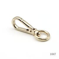 China Wholesale Zinc Alloy Swivel Trigger Snap Hook, 50.5mm Light Gold Plated Lobster Clasp with Rotating D Ring, Metal Bag Hardware for Handbag Strap, Keychain, Pet Leash and Luggage Connection Accessories for sale