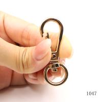 China Wholesale Zinc Alloy Swivel Trigger Snap Hook, 50.5mm Light Gold Plated Lobster Clasp with Rotating D Ring, Metal Bag Hardware for Handbag Strap, Keychain, Pet Leash and Luggage Connection Accessories for sale