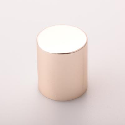 China Round Aluminum Perfume Bottle Lids with Engraved Design for Beauty Care for sale