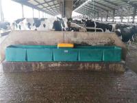 China Cow Frost Proof Thermal 98KG Cattle Water Drinkers 560mm Heated Water Trough for sale