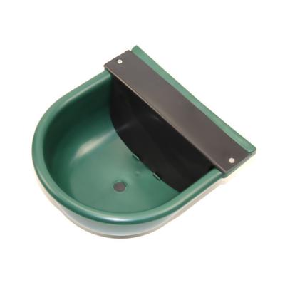 China Plastic Livestock Automatic Auto 4l Cattle Water Drinkers 1.8KG Plastic Horse Trough for sale