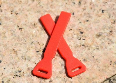 China 2.0mm Custom Printed Silicone Rubber Labels for Garments - Eco-Friendly PVC Material with 500pcs MOQ for sale