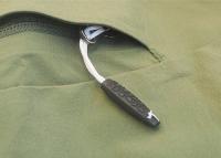 China Custom 3D Raised Logo TPU Zipper Puller with 15kg Tensile Strength for Bags and Sportswear for sale