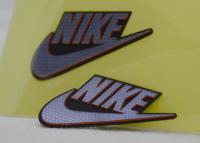 China Chameleon Surface 2D Silicone Heat Transfer Labels - 155-160°C Application, 4-5kg Pressure for Sportswear for sale