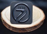 China Custom Embossed Suede Fabric Badges with Brand Logos - 100 Piece MOQ, 5-7 Day Production for sale