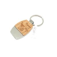 China Personalized Engraved Wooden Keychain Eco Friendly Gift Decoration With Natural Wood Beauty for sale