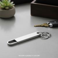 China Minimalist Silver Metal Keychain Holder Modern Durable Accessory Perfect for Keeping Keys Secure and Organized for sale