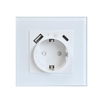 China Smart Glass Wall Socket with 20W Fast Charging WiFi Remote Control and Tempered Glass Panel for Bedroom and Office for sale