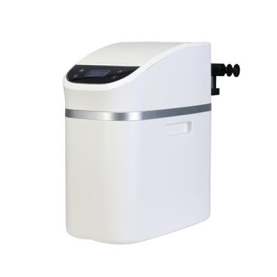 China Intelligent Automatic Control Water Softener For Bathroom Downflow Upflow Regeneration for sale