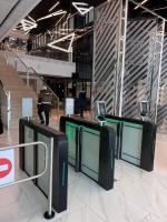 China Smart Speed Gate Turnstile Gate Swing Gate Servo Motor for High-end Gym, Office Building, Commercial Centre for sale