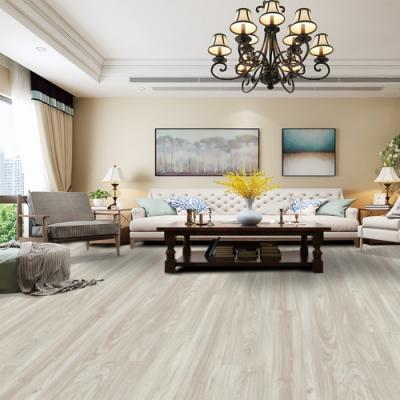 China Click Interlocking PVC Floor Tiles with Wooden Texture SPC Flooring 4.0-6.0mm Thickness for sale