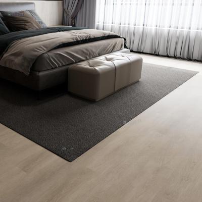 China Hotel Beige Oak SPC/PVC Vinyl Click Flooring with Waterproof Feature 4mm 5mm 6mm for sale