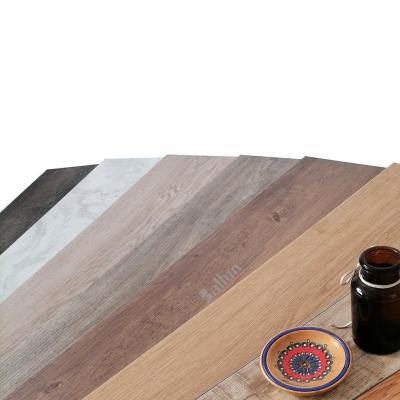 China SPC Vinyl Flooring 4mm 5mm 6mm Planks Click Plastic Floor Tile in PVC Material for OEM for sale